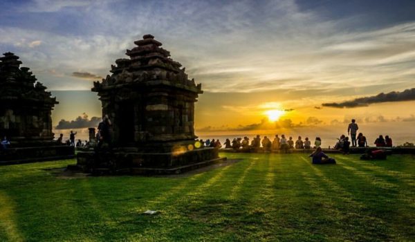 Here are 10 Jogja tours that are hits and present - www.kayanatour.com